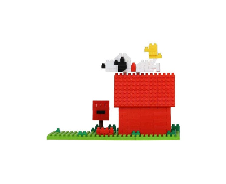 Peanuts Snoopy House Nanoblock